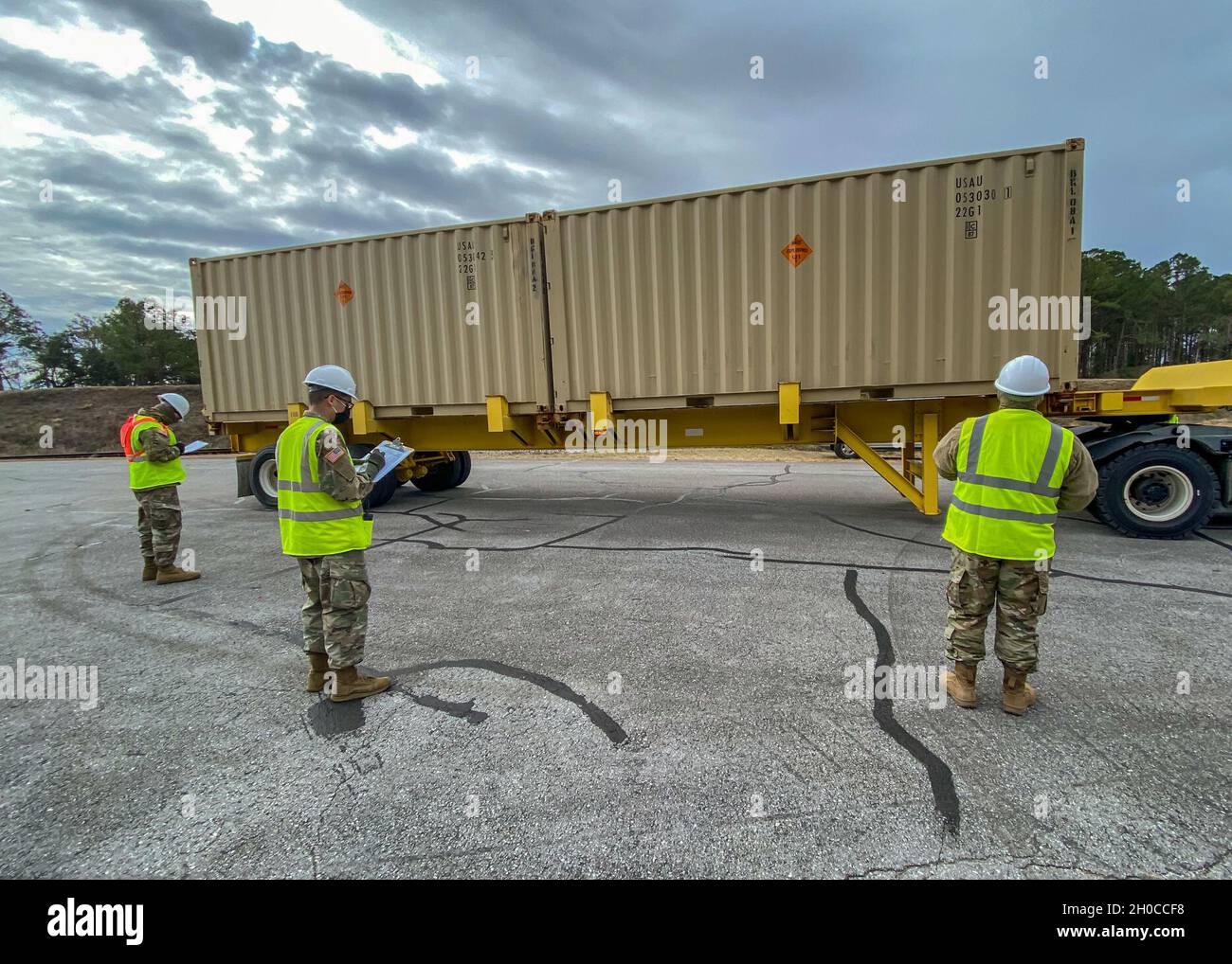 U.S. Army Reserve transportation specialists with the 1397 Deployment ...