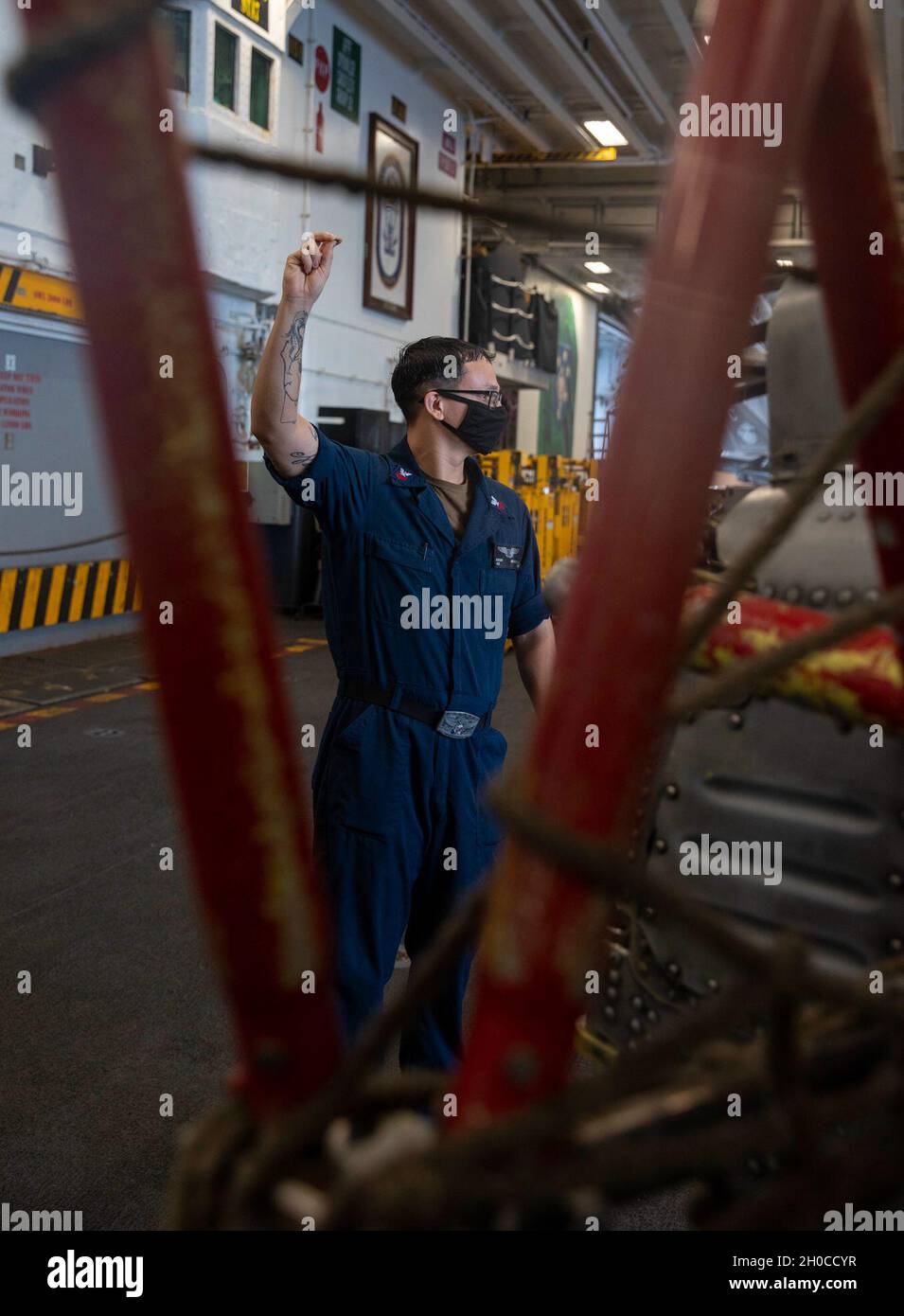 210121-N-LD903-1067 INDIAN OCEAN (Jan. 21, 2021) – U.S. Navy Aviation ...