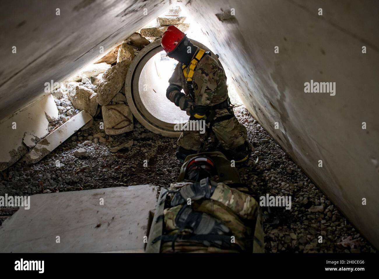 Soldiers of the Ohio Homeland Response Force (HRF) Search and ...