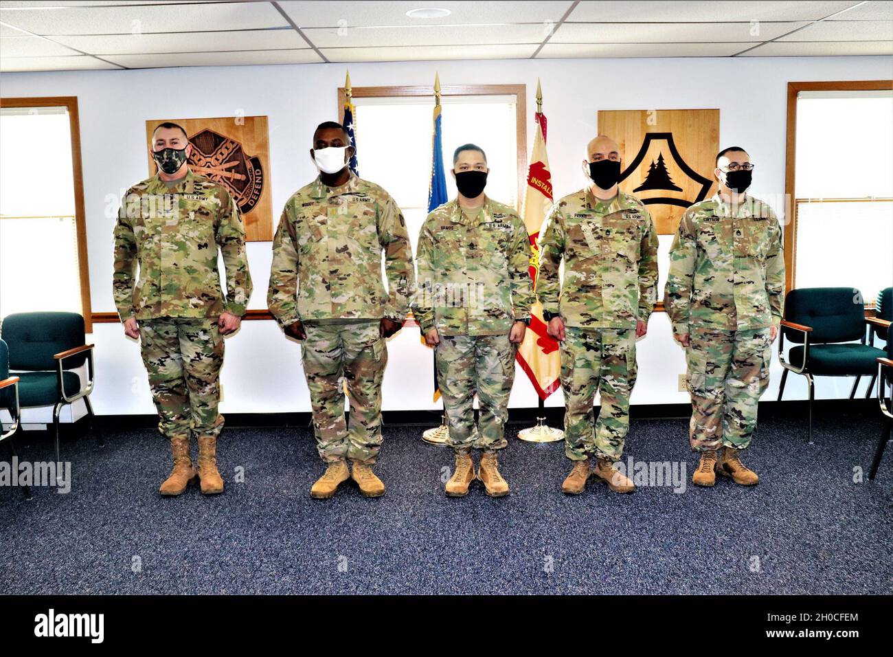 (From left) Garrison Commander Col. Michael D. Poss and Maj. Eddie ...