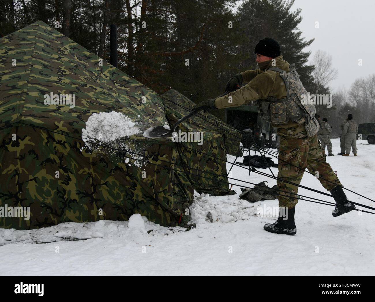 A U.S. Army Soldier, from the Wisconsin National Guard 120th Field ...