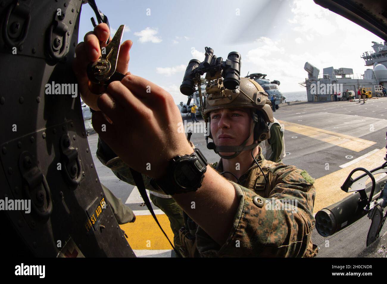 A reconnaissance Marine with the Maritime Raid Force (MRF), 31st Marine ...