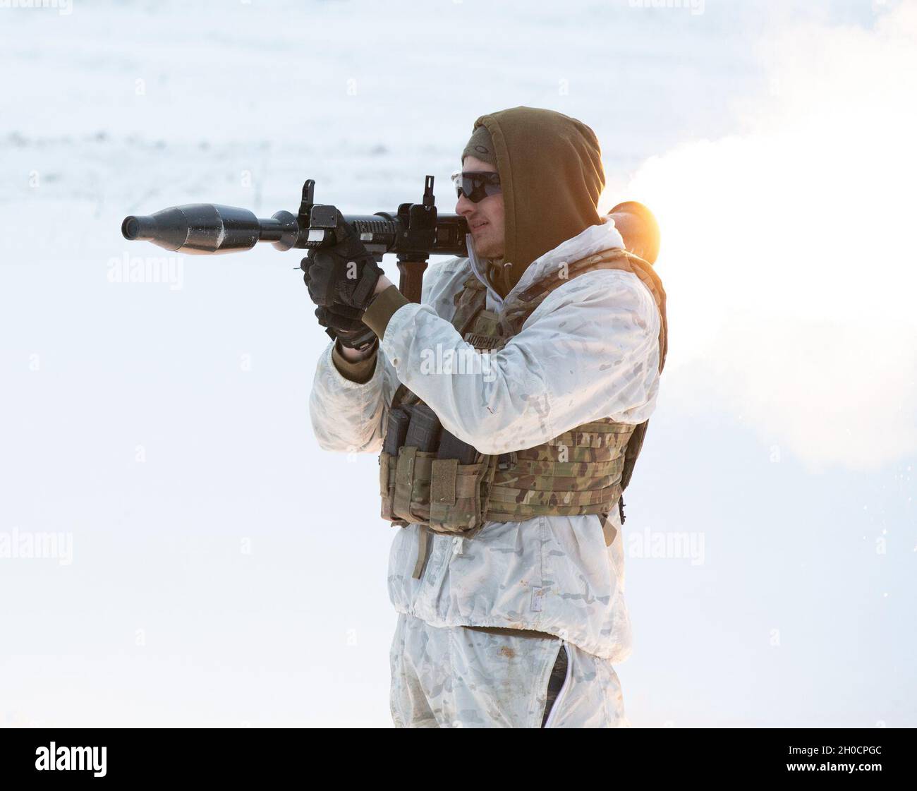 Shoulder launched hi-res stock photography and images - Alamy