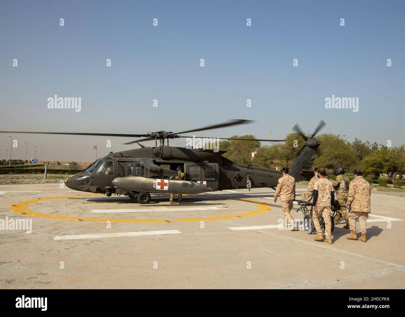 Kuwait National Guard Soldiers conducts a hot loading exercise to ...