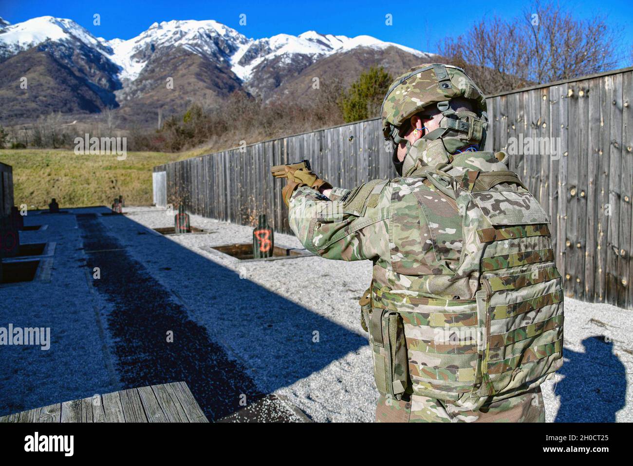 A Soldier assigned to U.S. Army Southern European Task Force, Africa ...