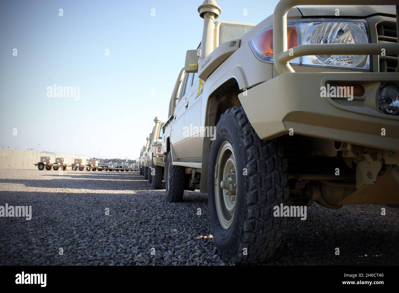 Iraqi security forces received 20 land cruisers worth almost $1 million ...