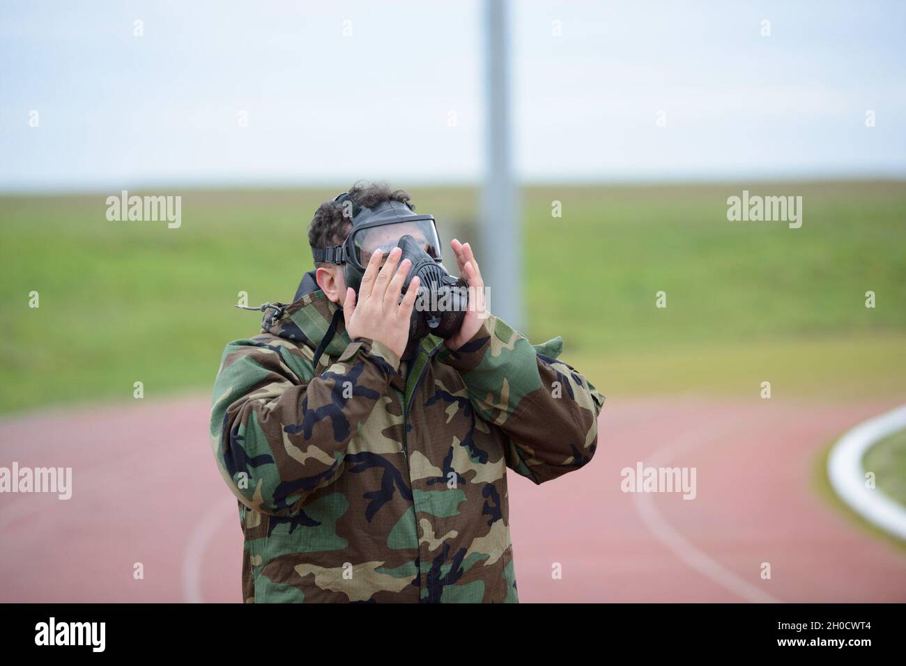 Joint service general purpose mask hi-res stock photography and images ...