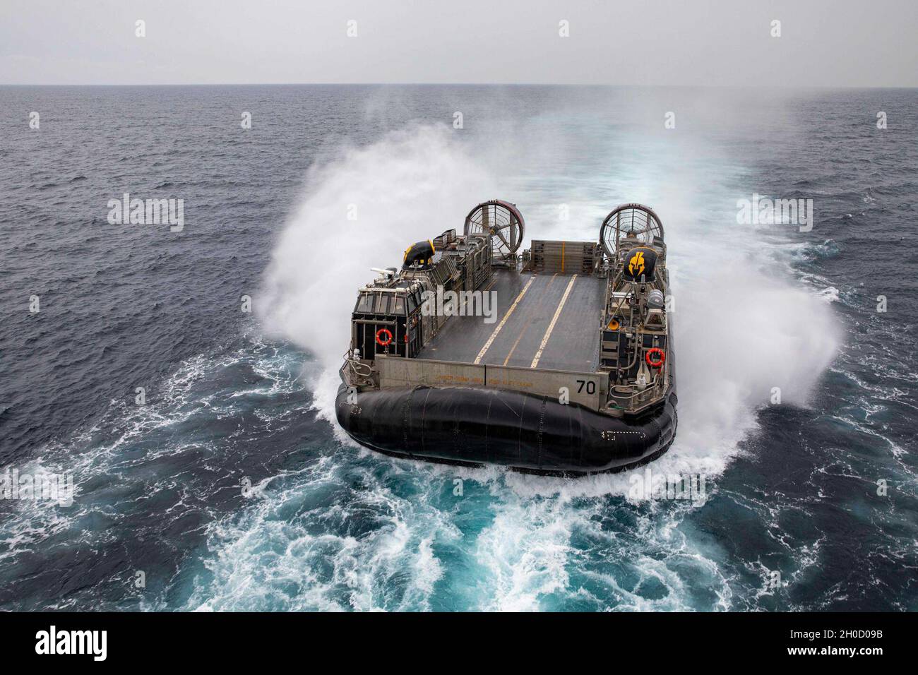 210127-N-OX029-1012 ATLANTIC OCEAN (Jan. 27, 2021) A landing craft, air ...