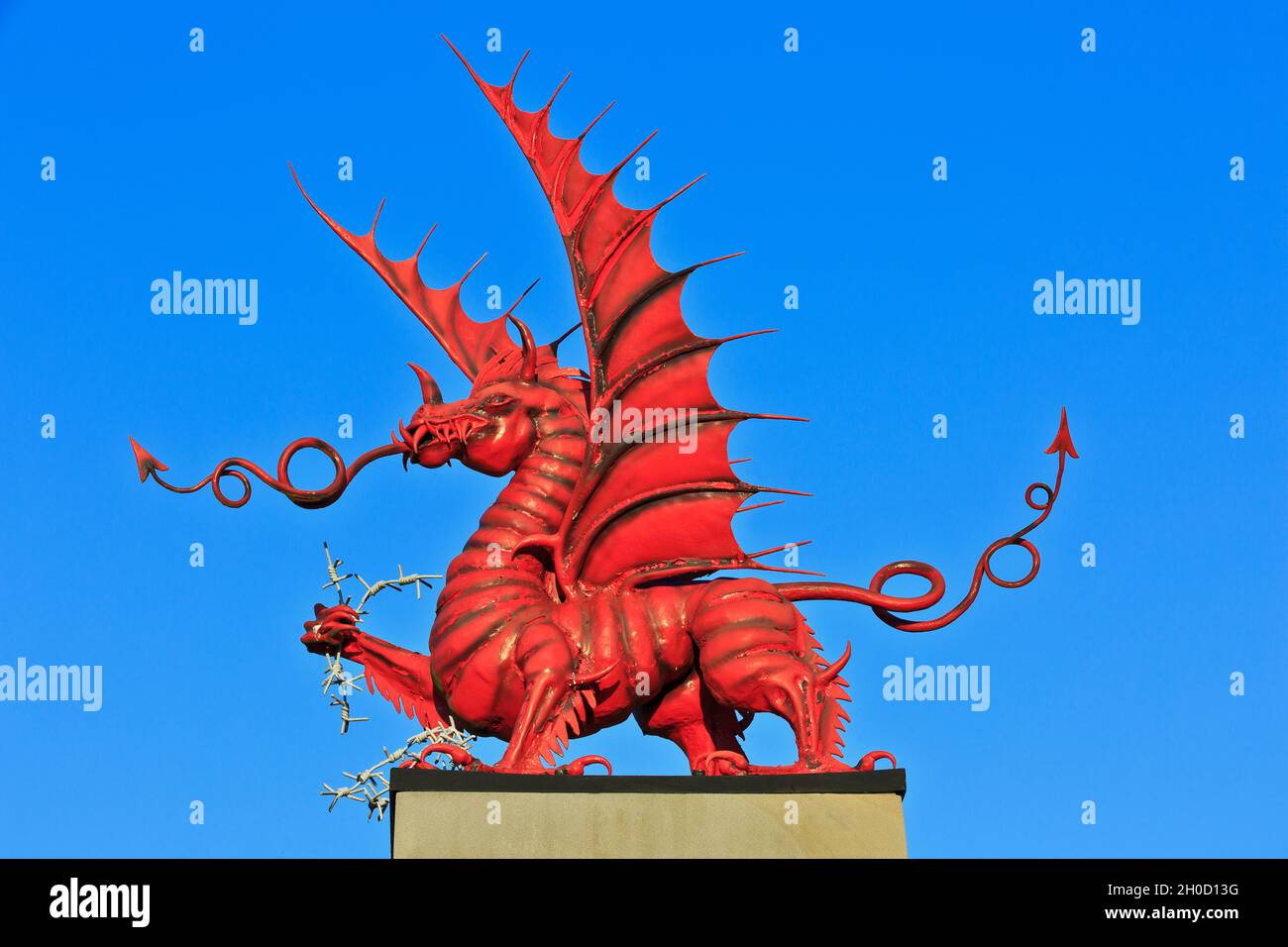 Welsh ww1 dragon memorial hi-res stock photography and images - Alamy