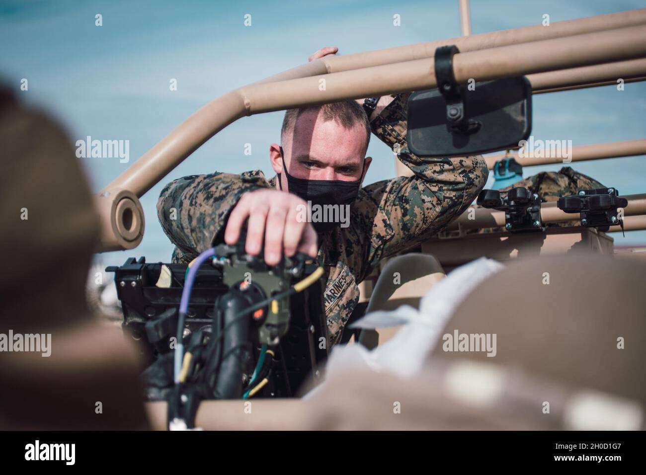 Medium level air defense system hi-res stock photography and images - Alamy