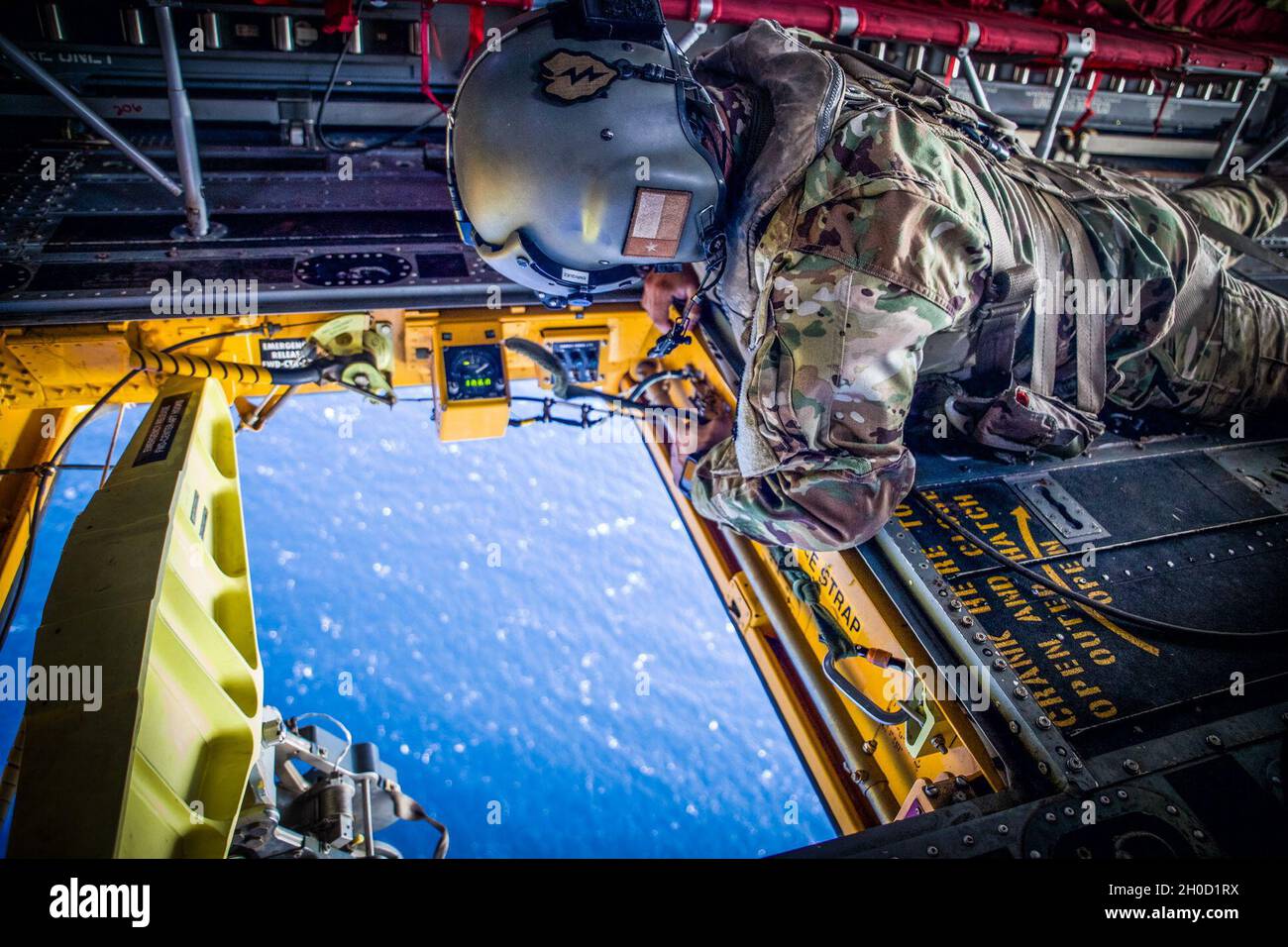 Soldiers from 1st Platoon, Copperhead Battery, 3rd Battalion, 7th Field ...