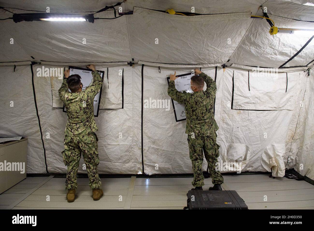 Navy expeditionary forces hi-res stock photography and images - Alamy