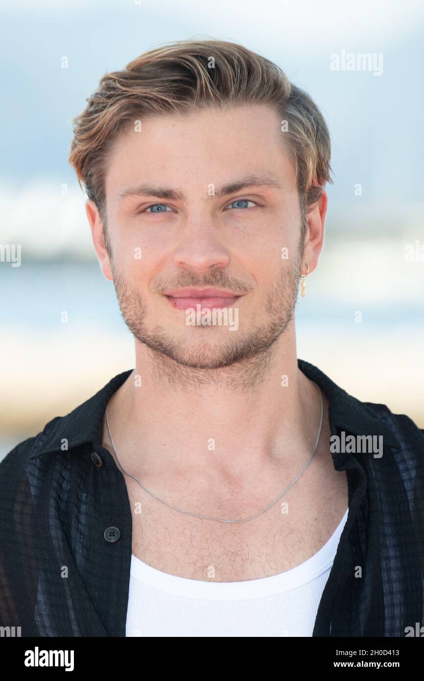 Jannik Schumann attends the Sisi photocall during the 4th edition of ...