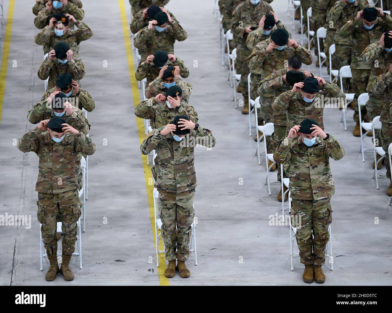 Soldiers assigned to the U.S. Army John F. Kennedy Special Warfare ...