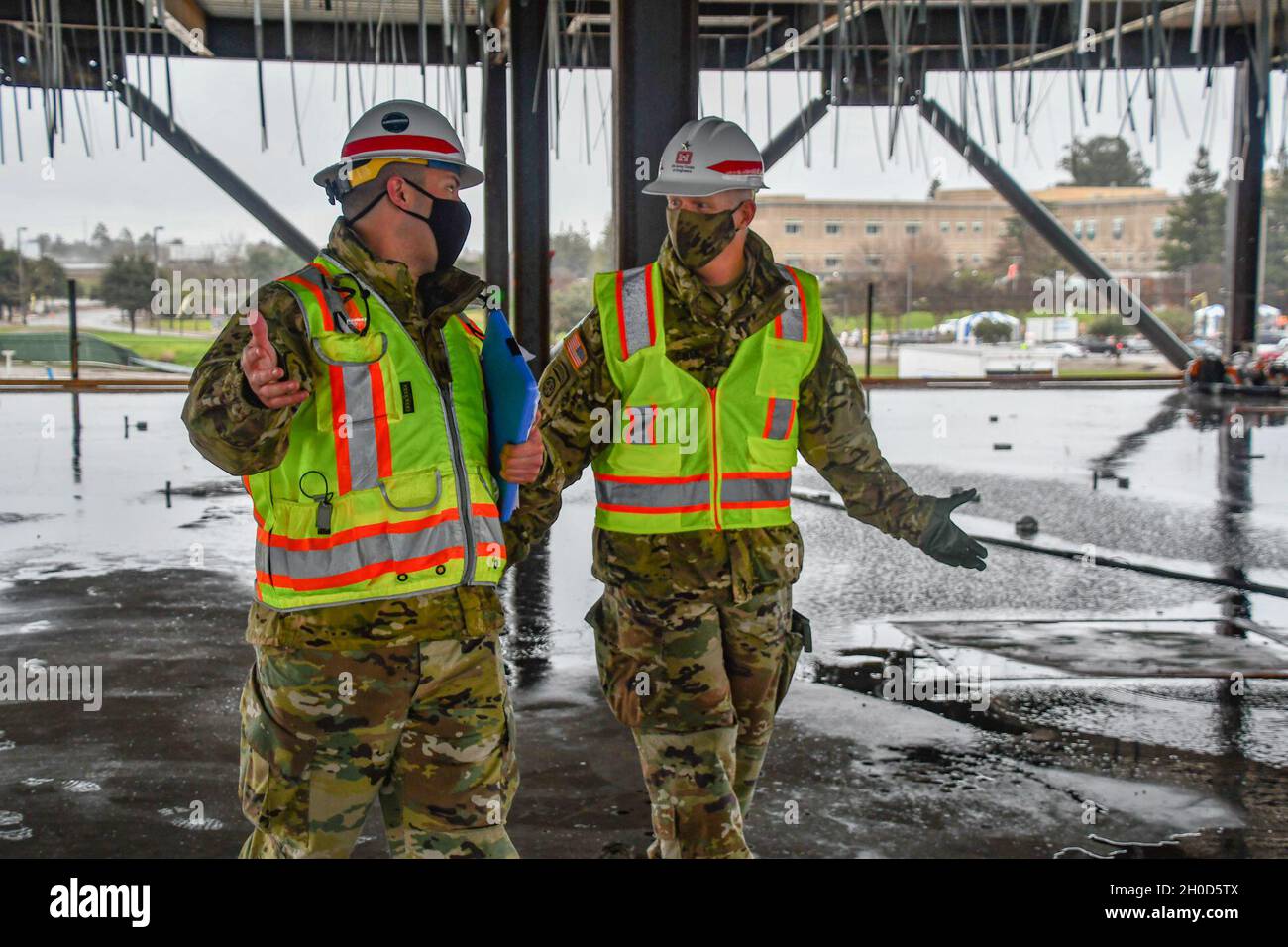 Brig. Gen. Paul Owen, right, commanding general of the U.S. Army Corps ...