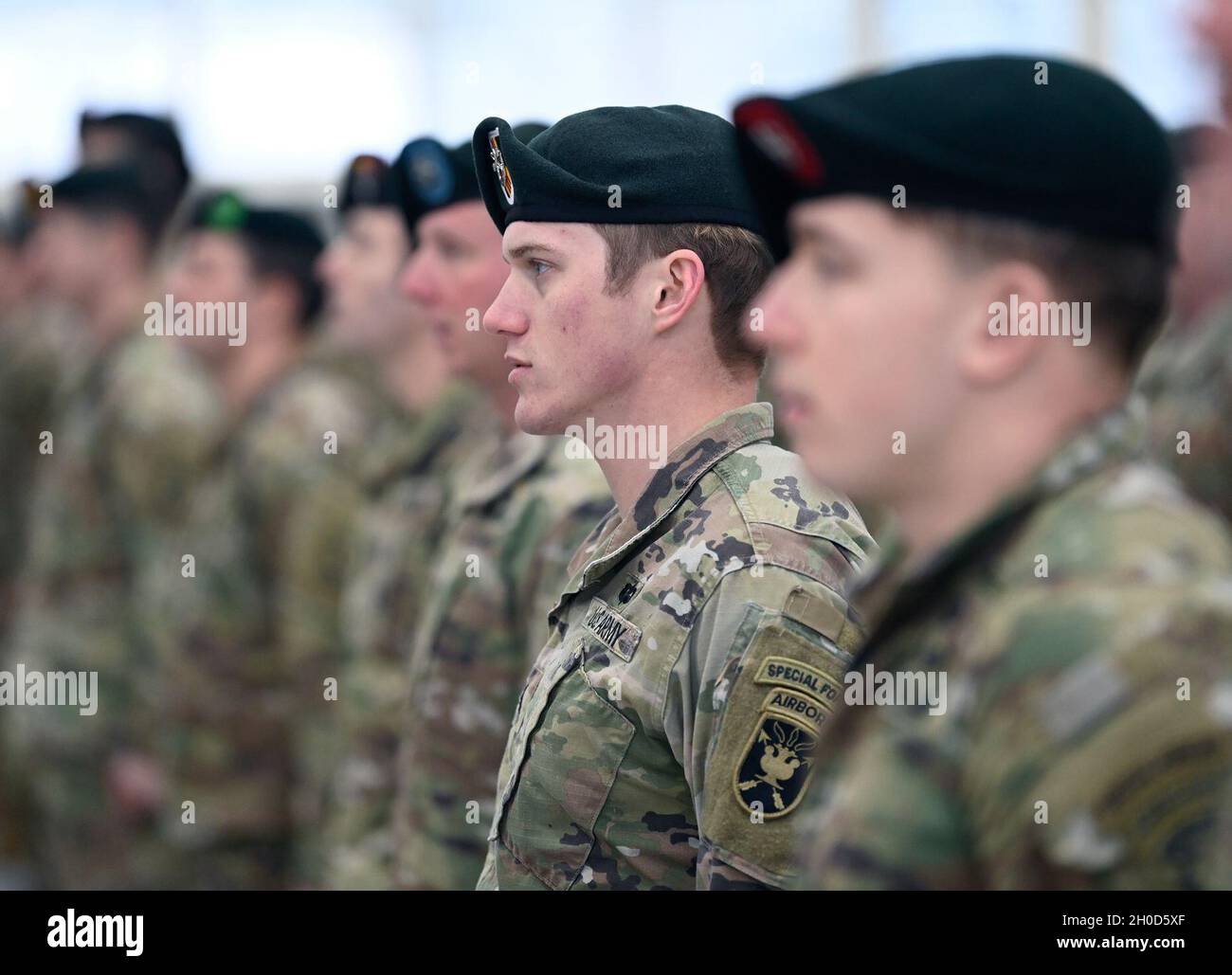 Soldiers assigned to the U.S. Army John F. Kennedy Special Warfare ...