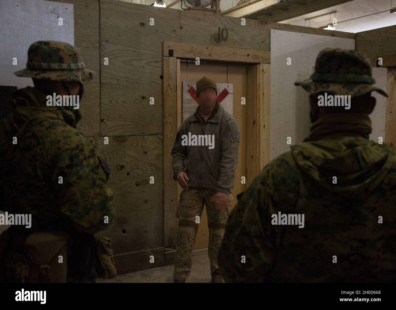 Marine Raiders with 3rd Marine Raider Battalion train Marines with 1st ...