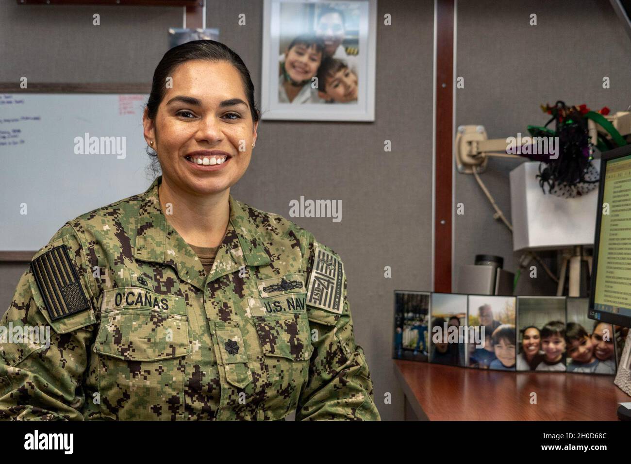 Uss whidbey island lsd 41 hi-res stock photography and images - Alamy
