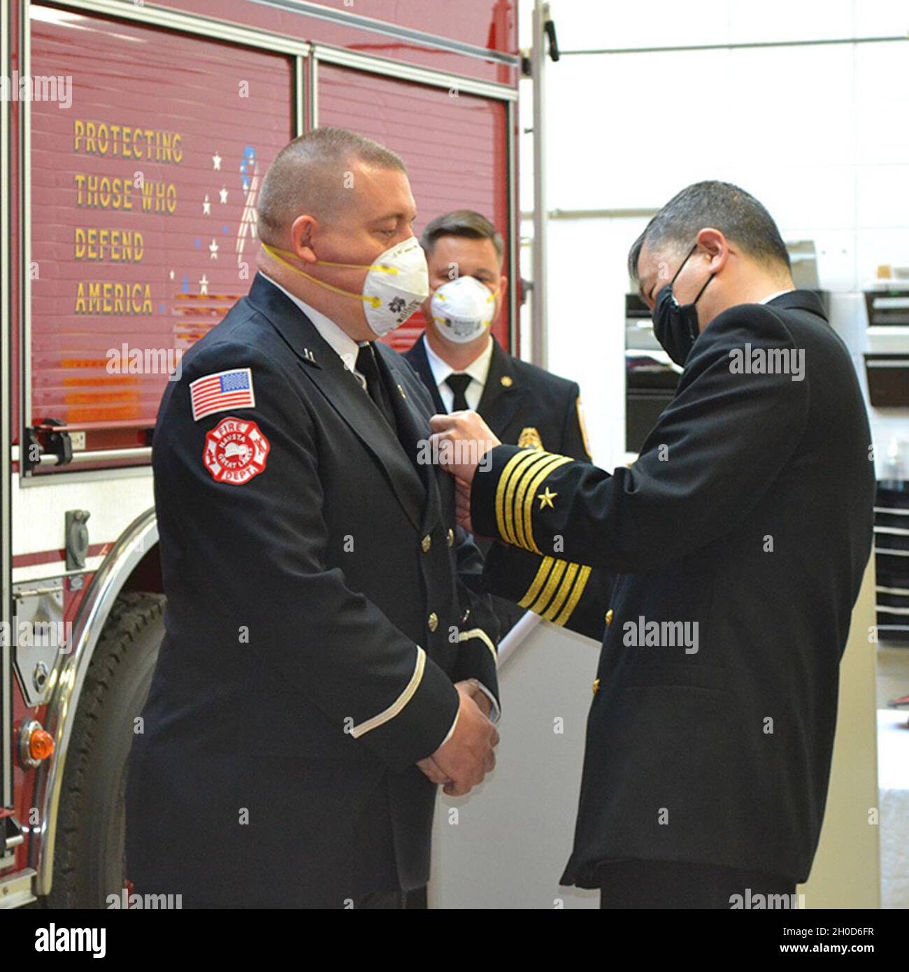 210129-N-CC785-0001 GREAT LAKES, Ill. (Jan. 29 2021) - Capt. Ray Leung ...