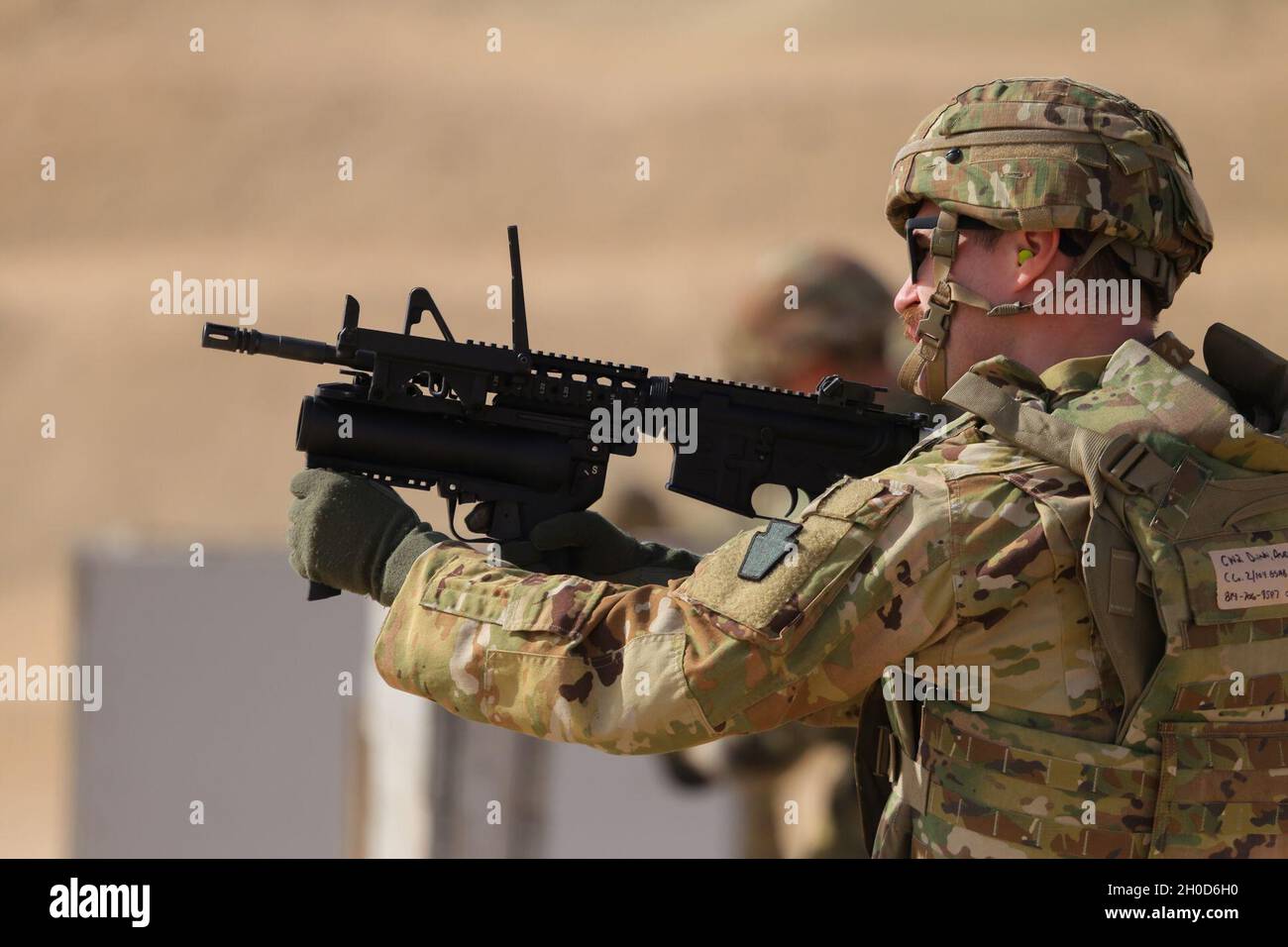 U.S. Soldiers with 2-104th General Support Aviation Battalion, 28th ...