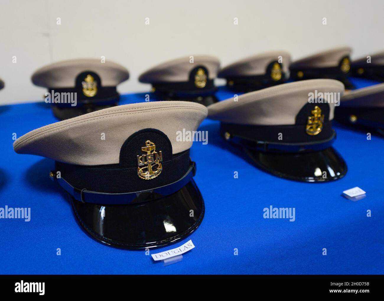 Critical of social media hi-res stock photography and images - Alamy