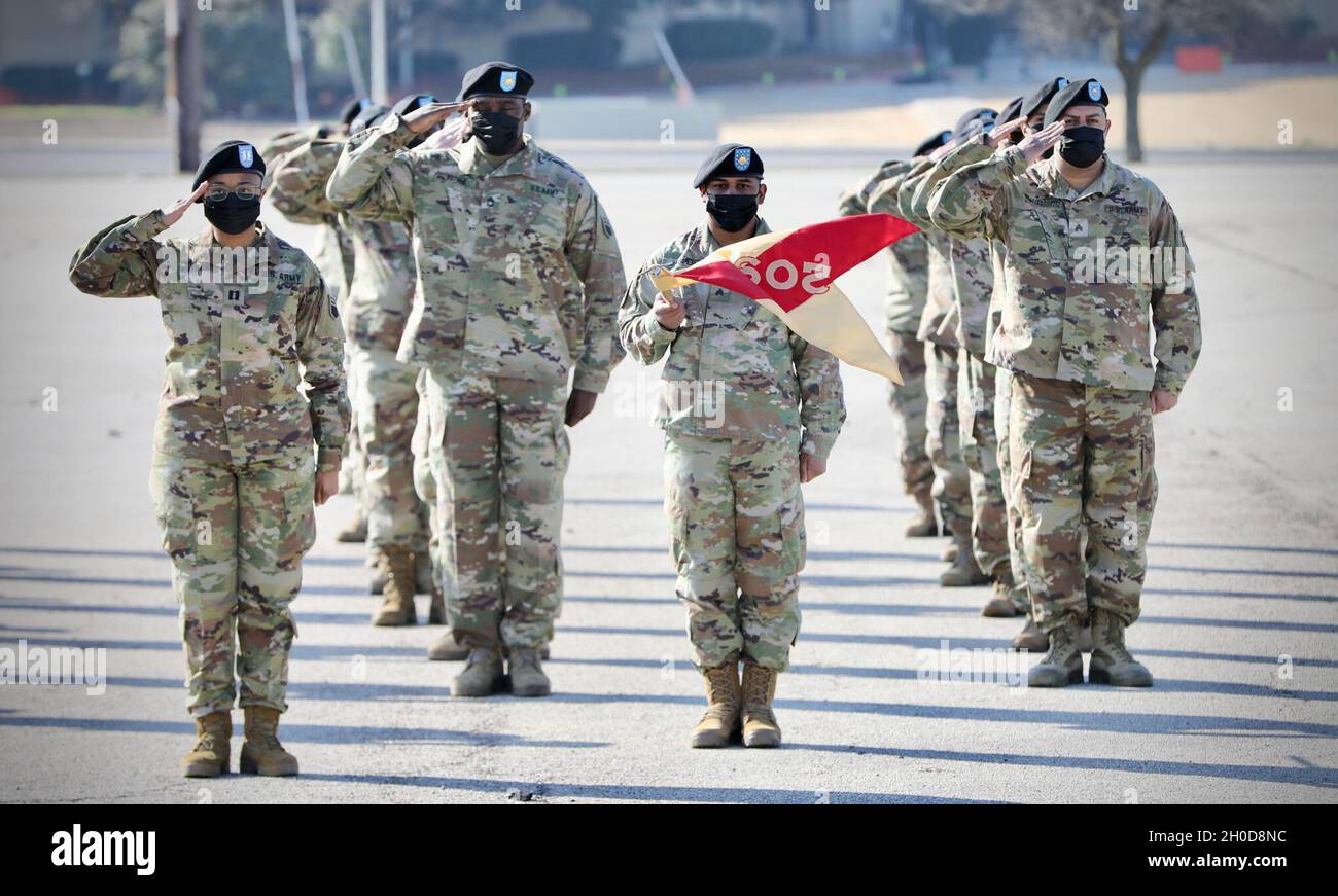 Army Reserve Soldiers from the 209th Regional Support Group, 76th ...