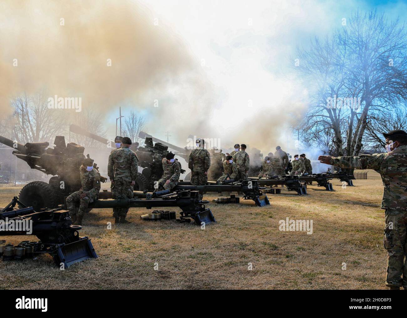Soldiers assigned to Alpha Battery, 1-320th FAR, 2 BCT, 101st ABN DIV ...