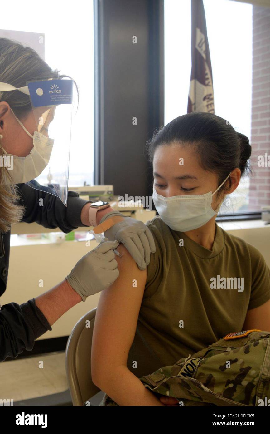 FORT LEONARD WOOD, Mo. – Staff Sgt. Fevee Fontejon receives her second ...