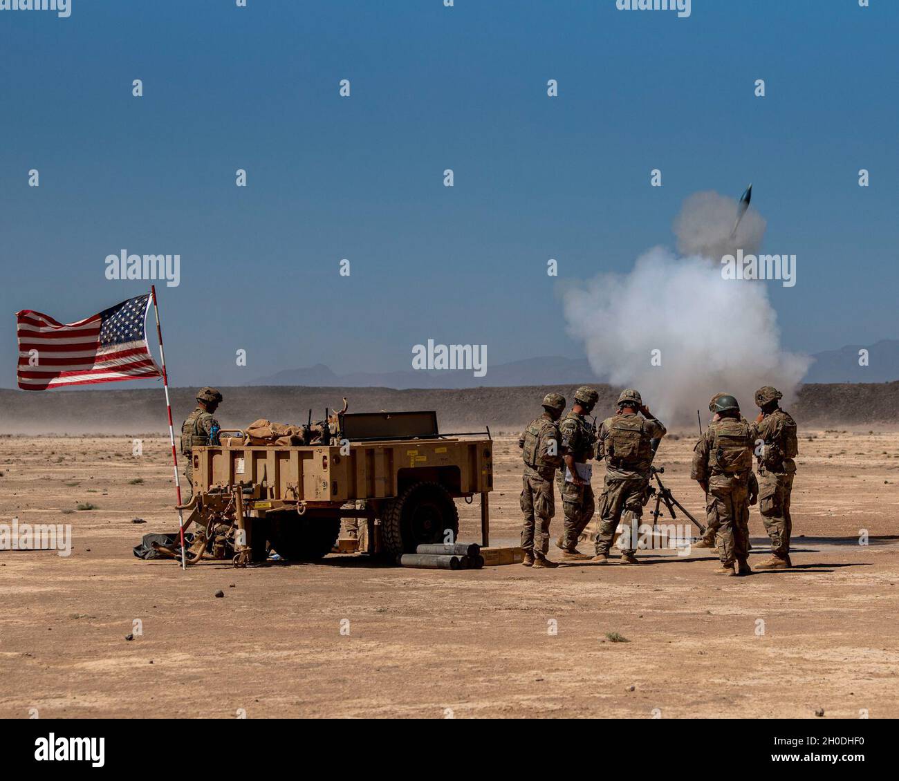 U.S. Army Soldiers assigned to the East Africa Response Force (EARF) in ...