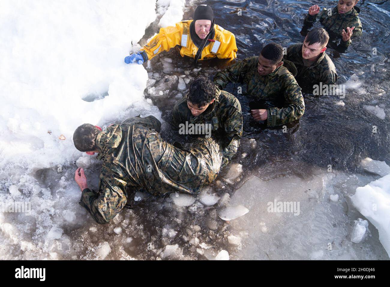 Cold weather leaders course hi-res stock photography and images - Alamy