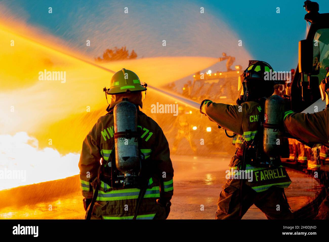 Aircraft rescue and firefighting specialists hi-res stock photography ...