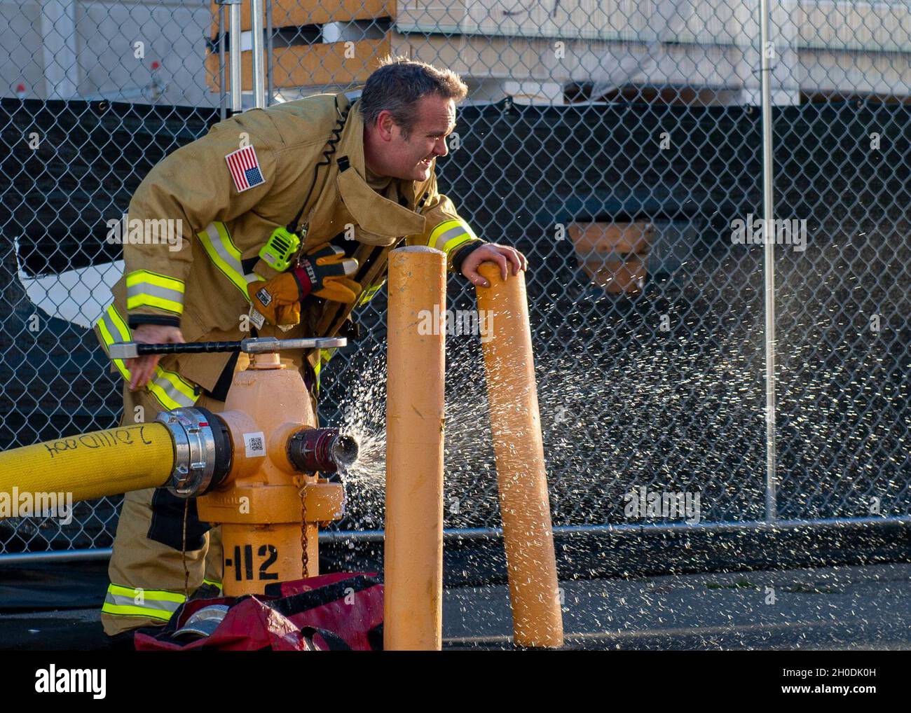 210203-N-HC646-0045 OAK HARBOR, Wash. (Feb. 3 2021) Ian Walton, a ...