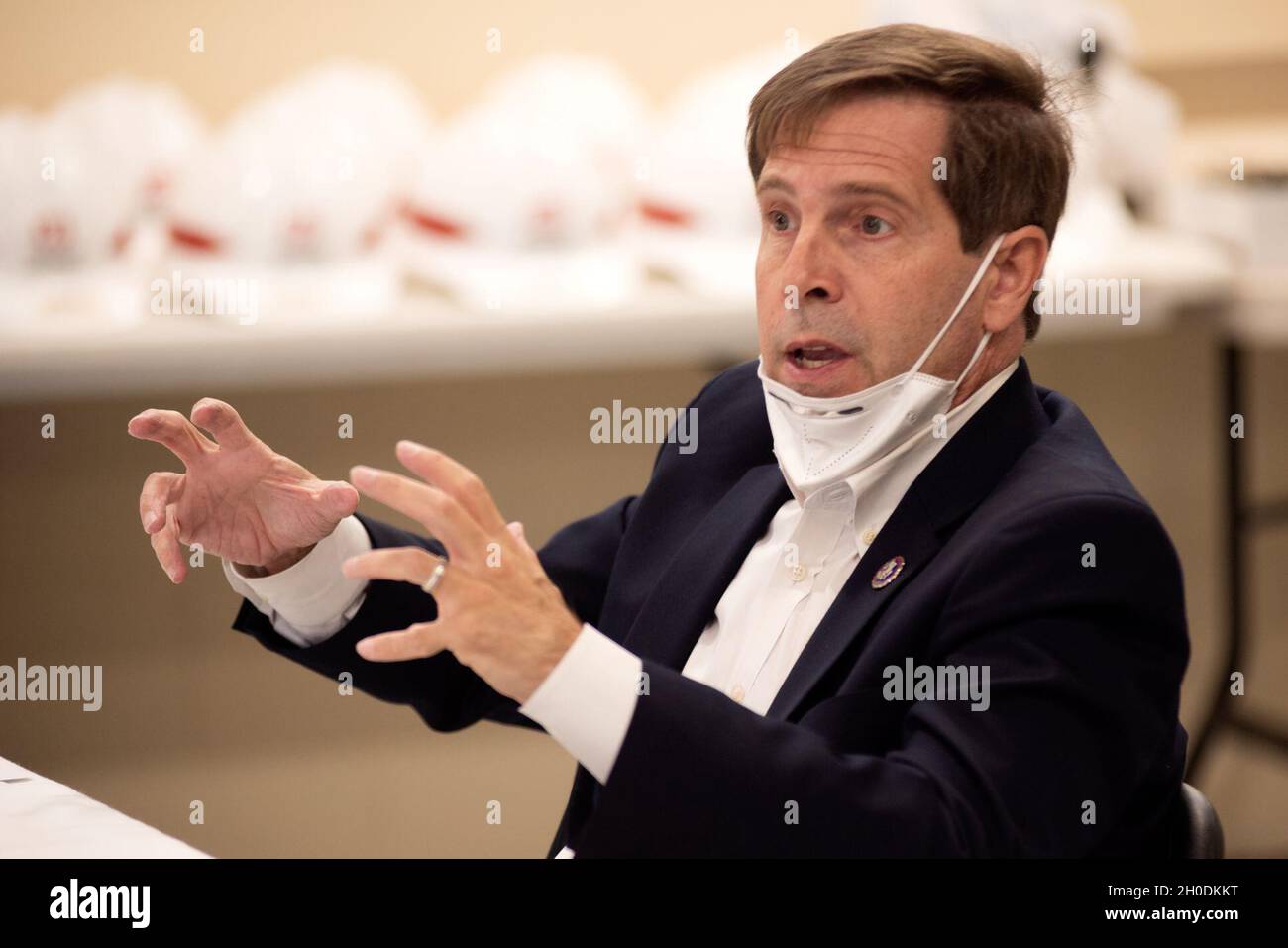 Congressman Chuck Fleischmann, Tennessee District 3, interacts with ...