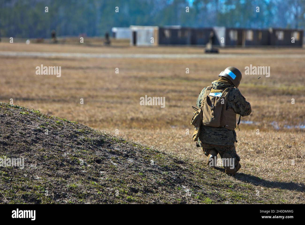A U.S. Marine with Delta Company, Infantry Training Battalion (ITB ...