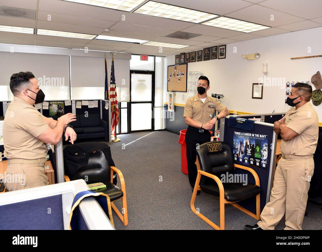 Talent acquisition onboarding center hi-res stock photography and ...