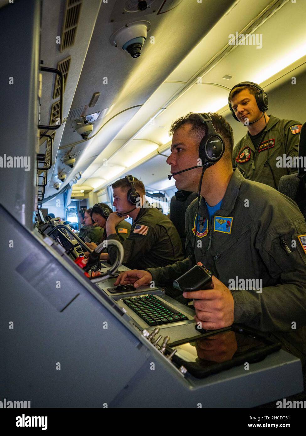 210204-N-VH871-1150 SIGONELLA, Italy (Feb. 4, 2021) Members of Combat ...