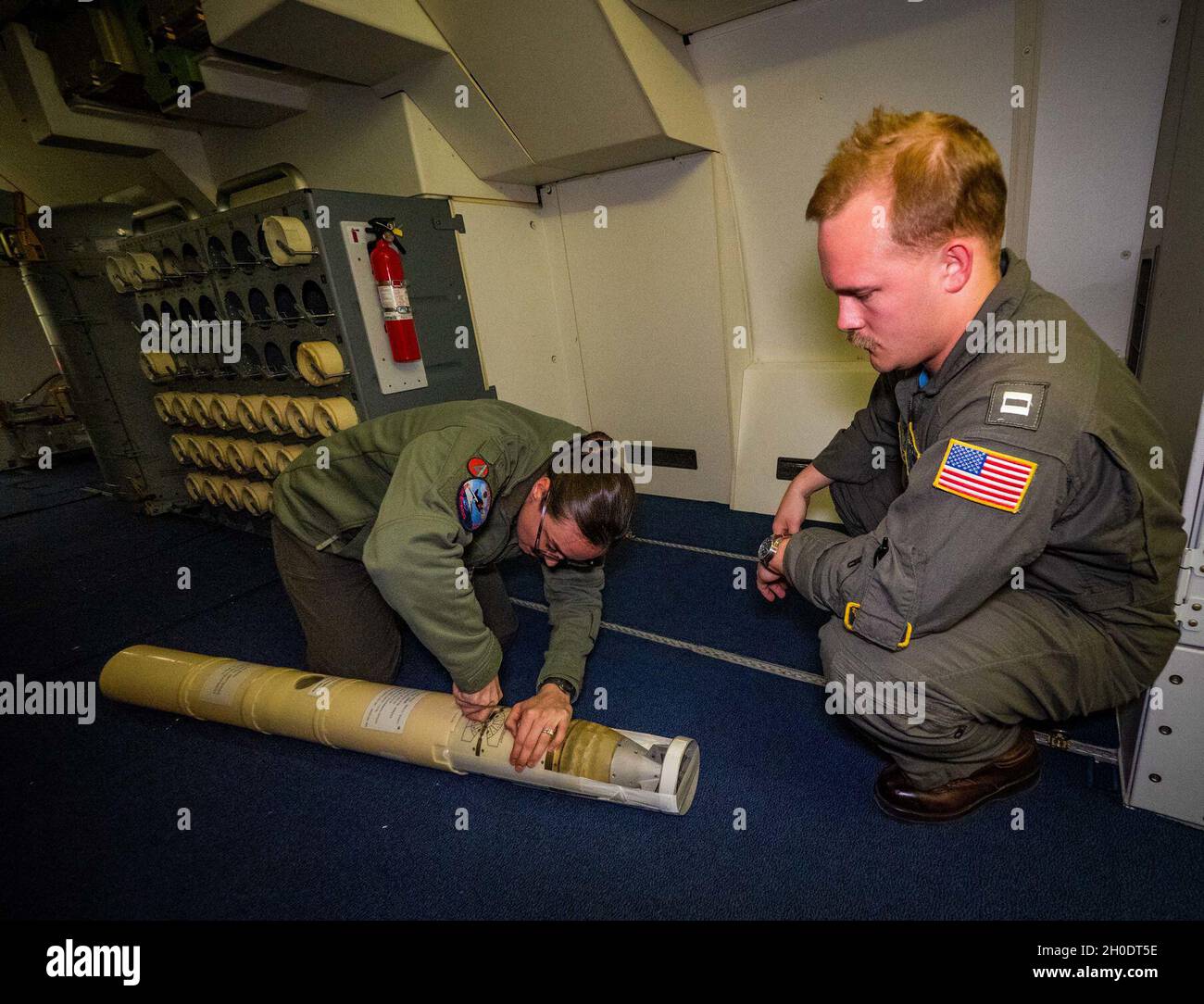 210204-N-VH871-1202 SIGONELLA, Italy (Feb. 4, 2021) Lt. Amanda Zundel ...