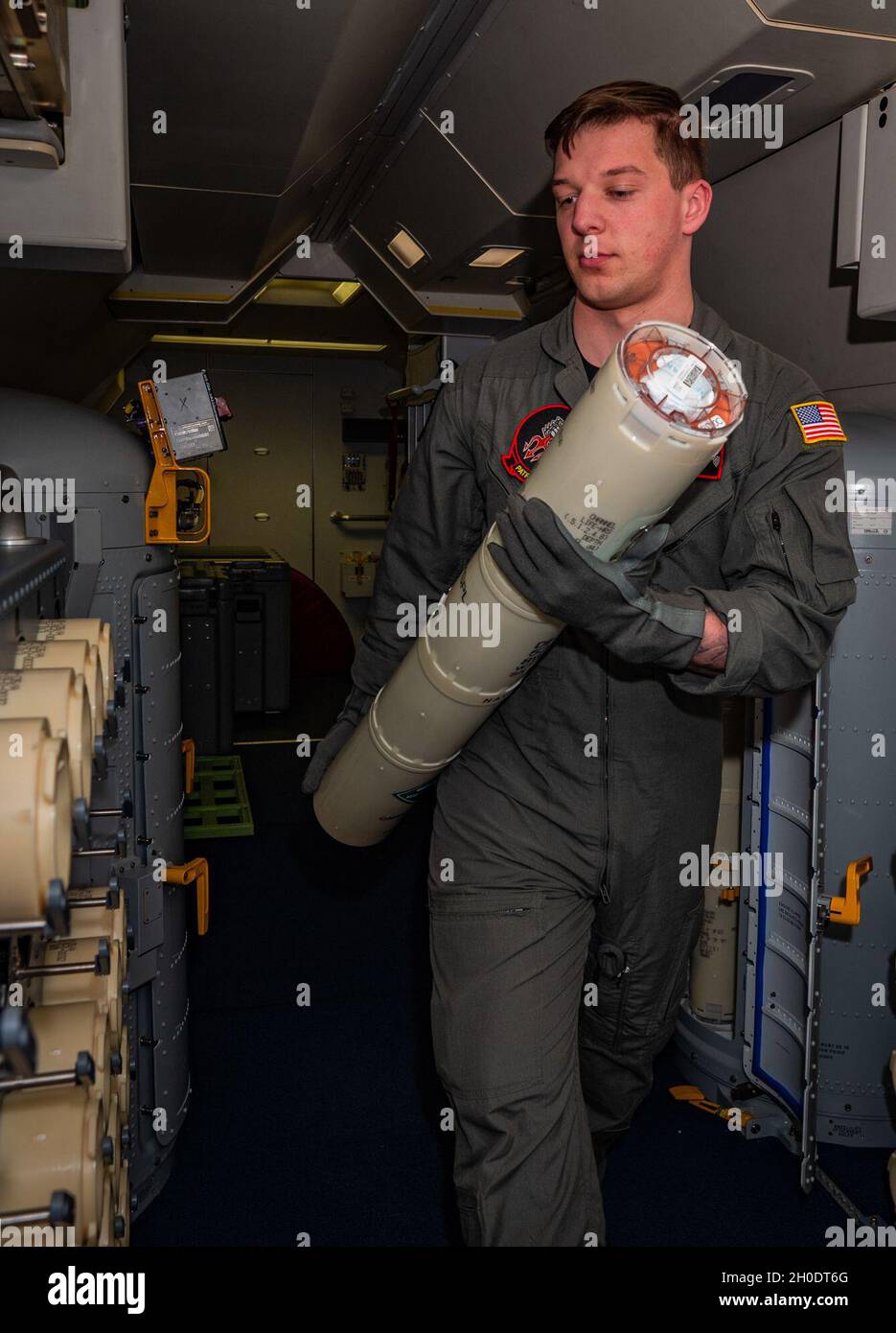 210204-N-VH871-1170 SIGONELLA, Italy (Feb. 4, 2021) Naval Aircrewman ...