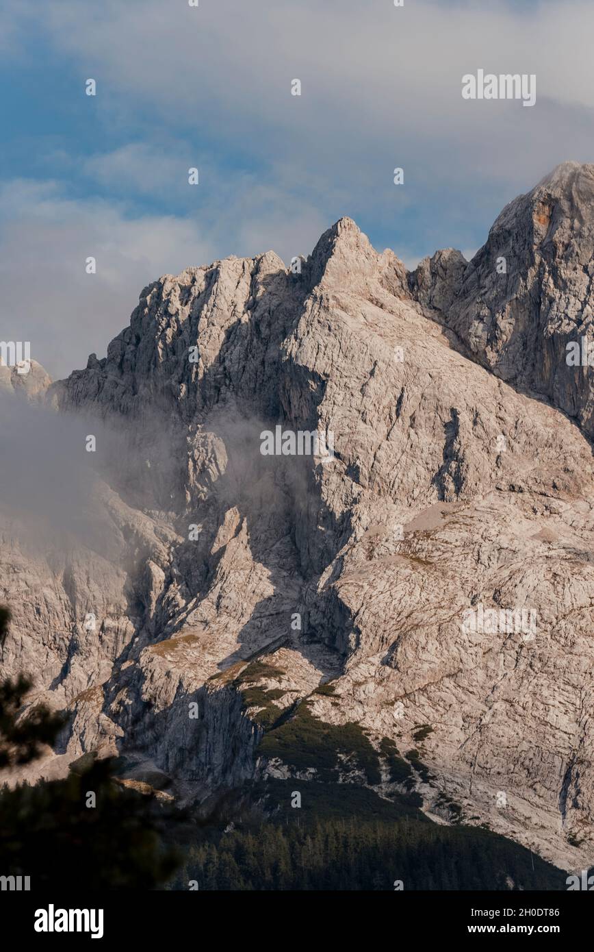 Mountain ridge hi-res stock photography and images - Alamy