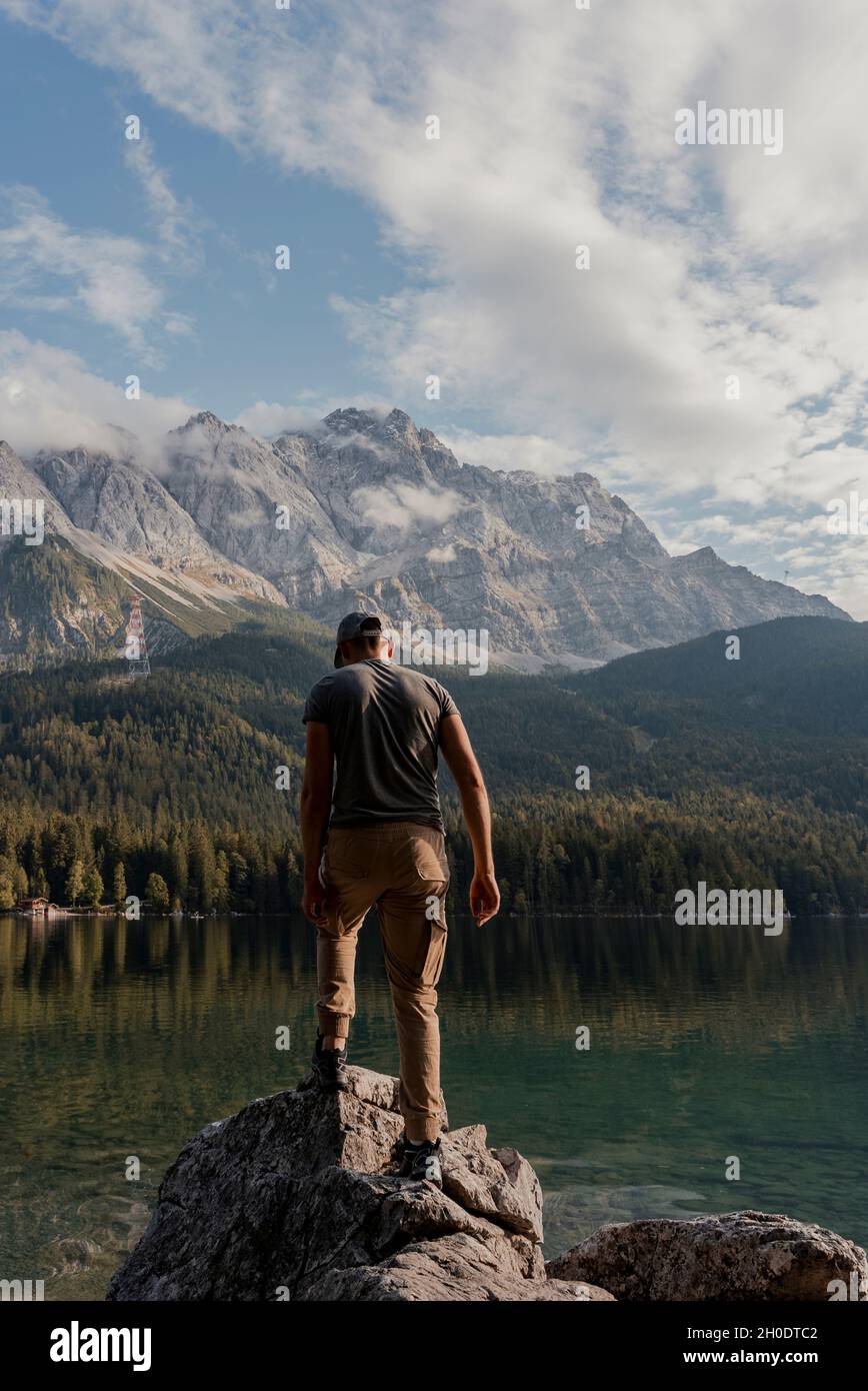 Man on mountain ridge blue sky hi-res stock photography and images - Alamy