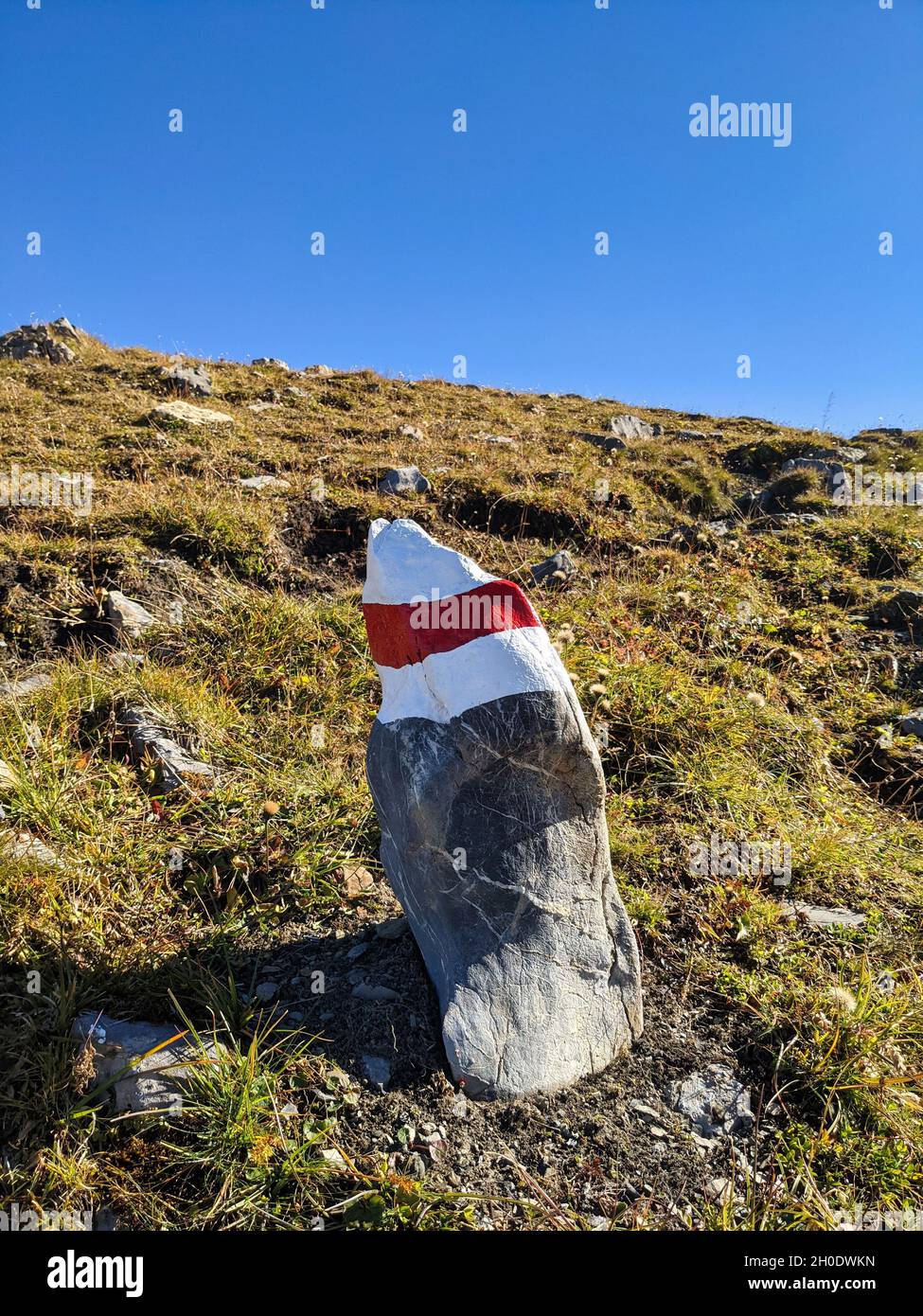 Path hiking pathway marking nature hi-res stock photography and images ...