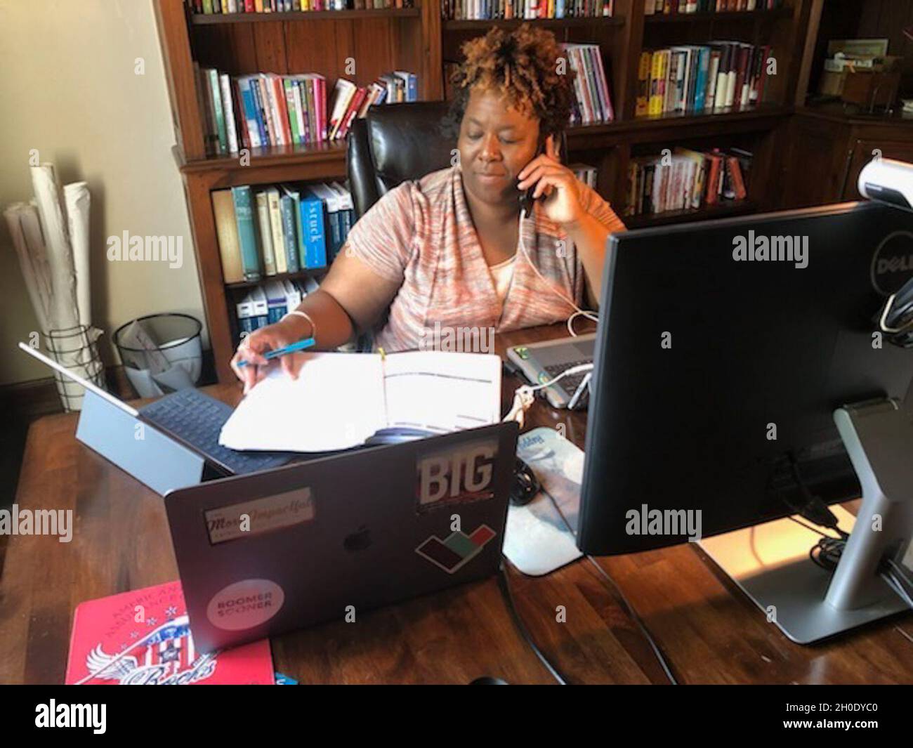 Build operate hi-res stock photography and images - Alamy