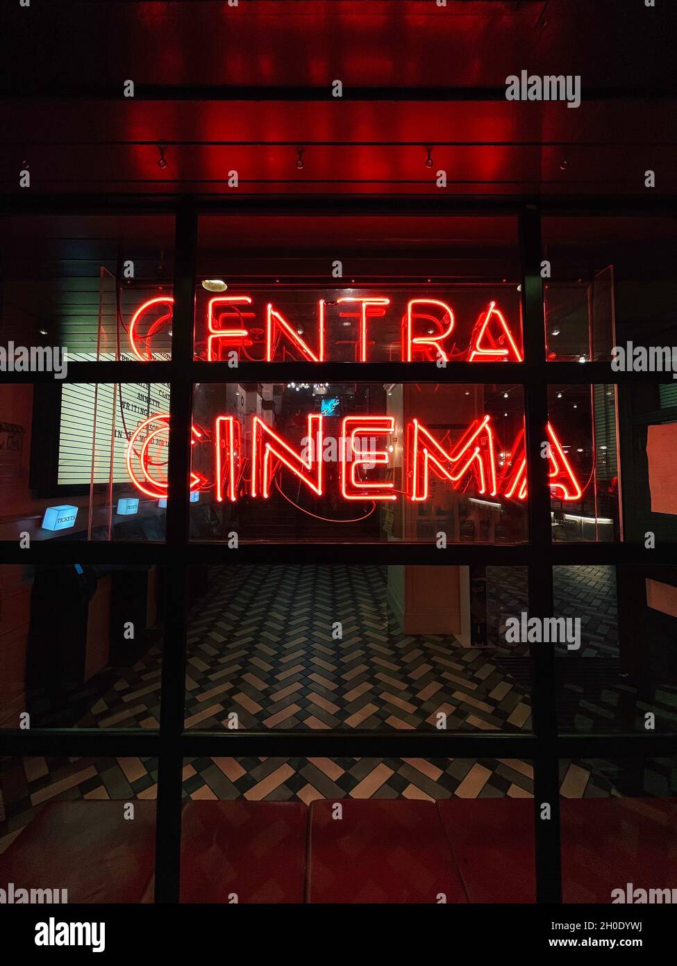 Store billboard light hi-res stock photography and images - Alamy