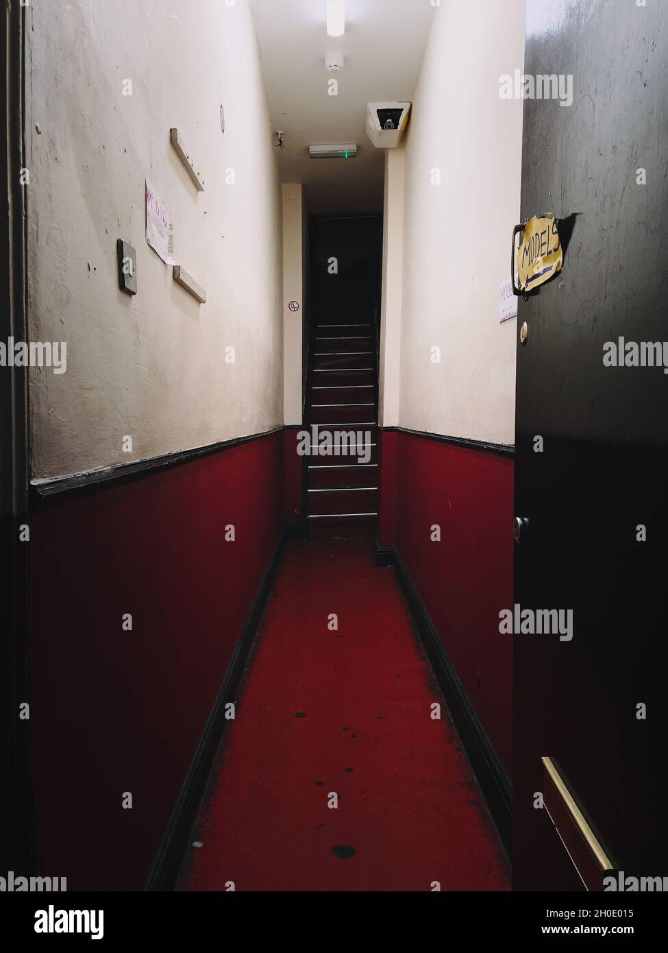 Empty dark house hallway hi-res stock photography and images - Alamy