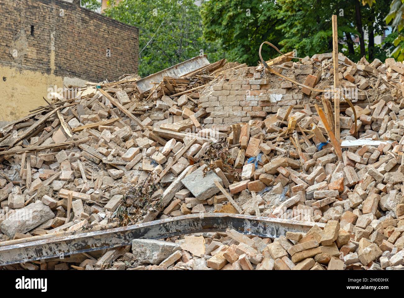 Big Pile of Rubble Demolition Debris at Construction Site Stock Photo ...