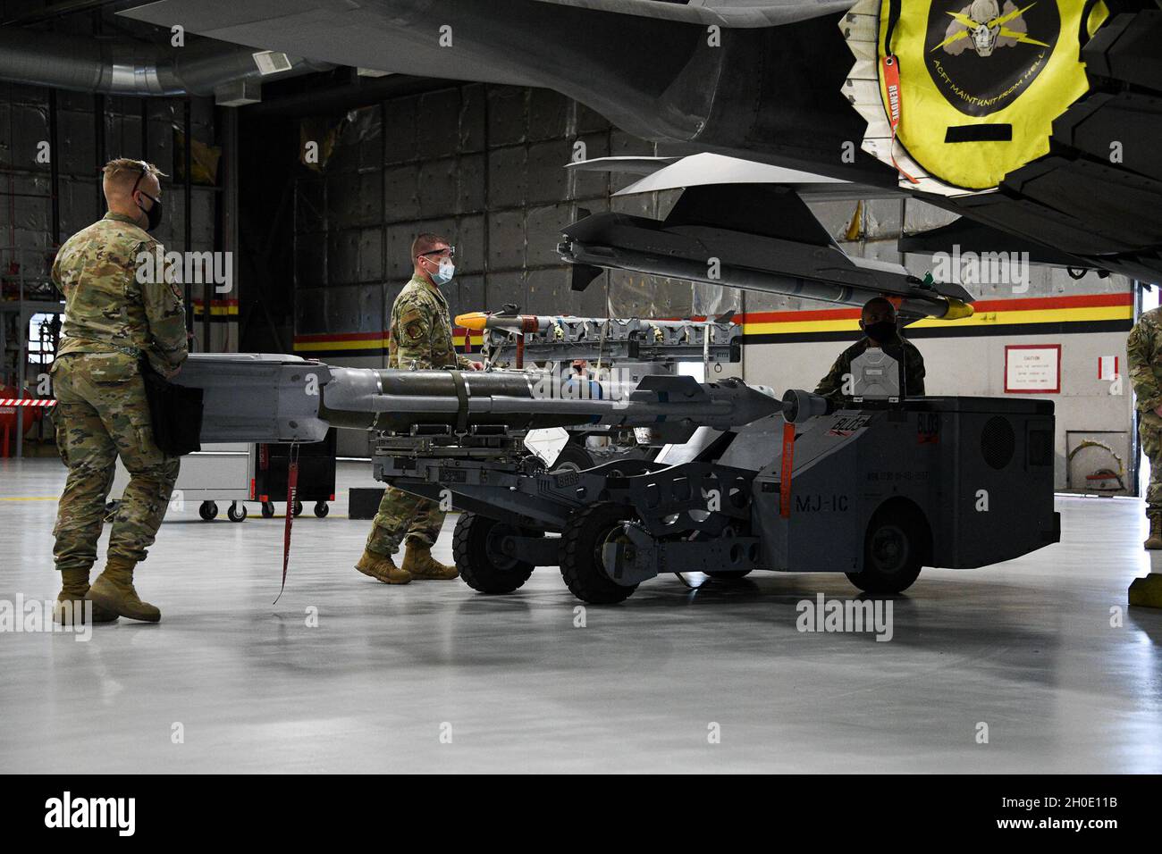 F 35 weapons load hi-res stock photography and images - Alamy