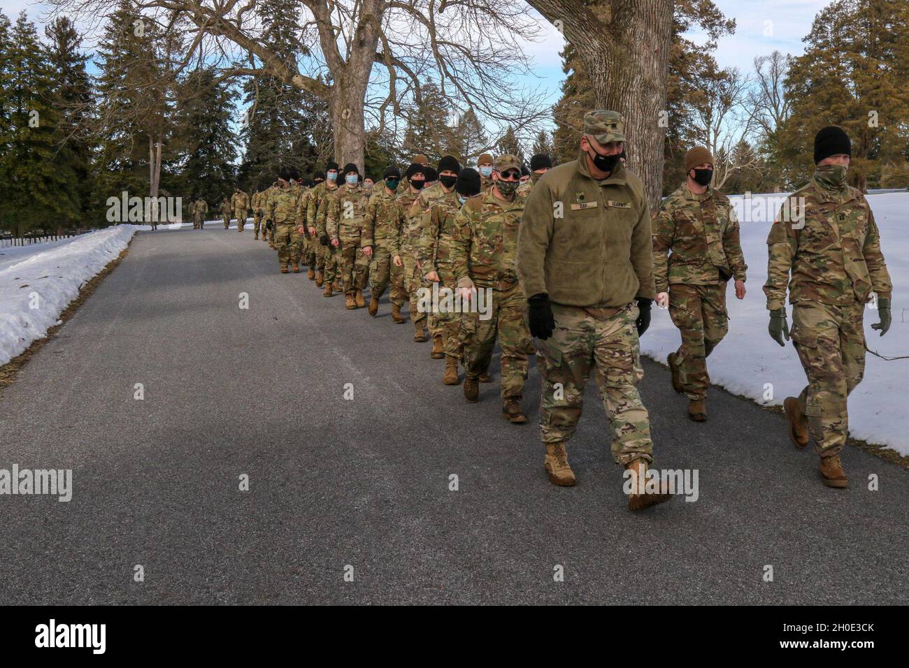 U. S. Army National Guard soldiers with the 1-172nd Cavalry, 86th ...