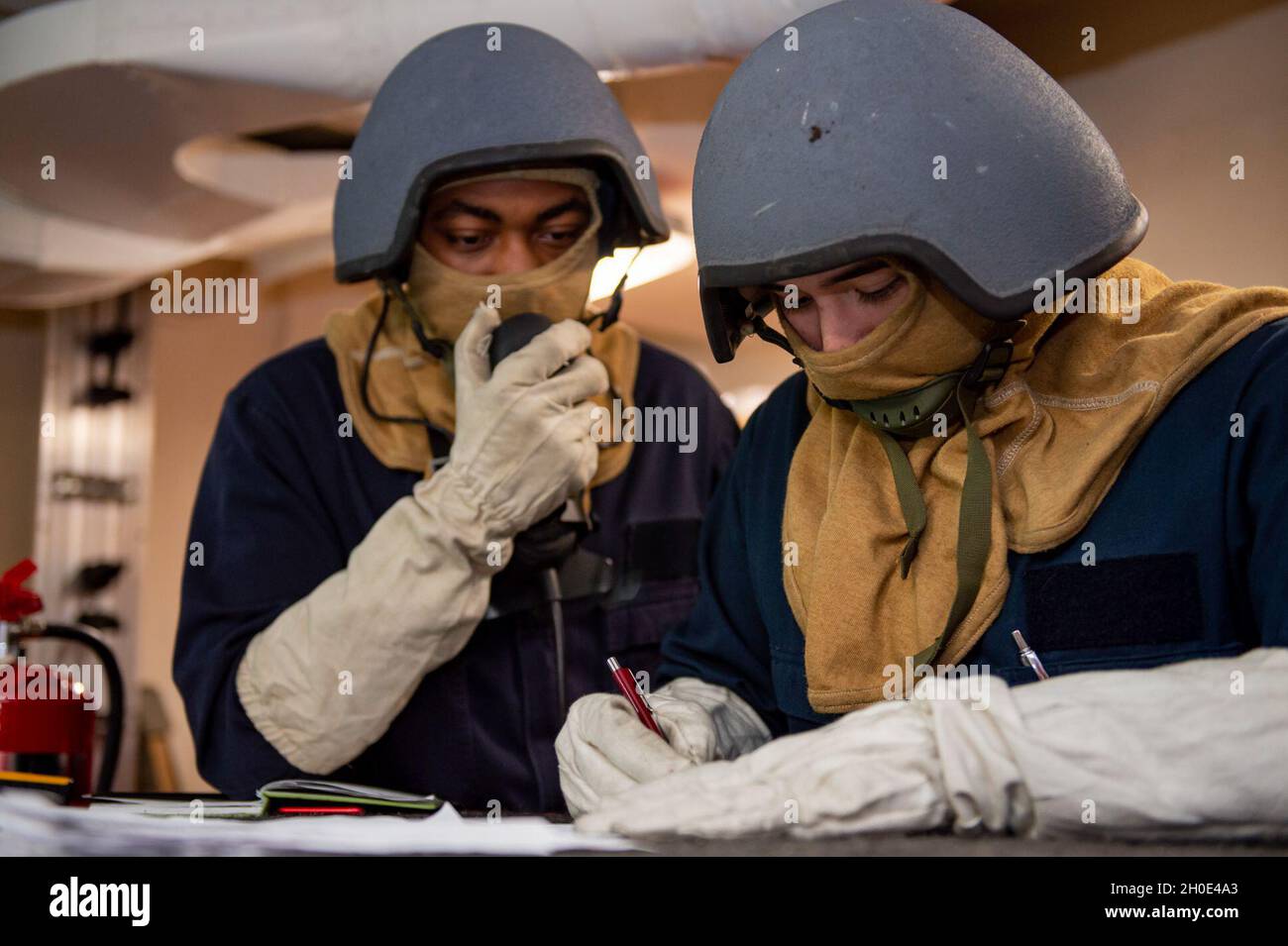 210206-N-SS900-1022 PACIFIC OCEAN (Feb. 6, 2021) Aviation Electrician’s ...