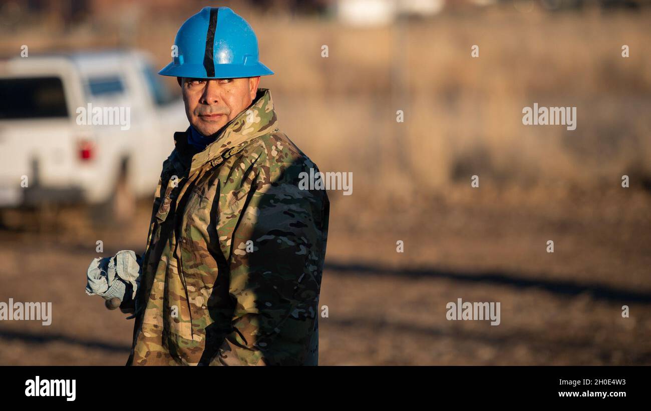Airmen from the 124th Civil Engineer Squadron participate in a training ...