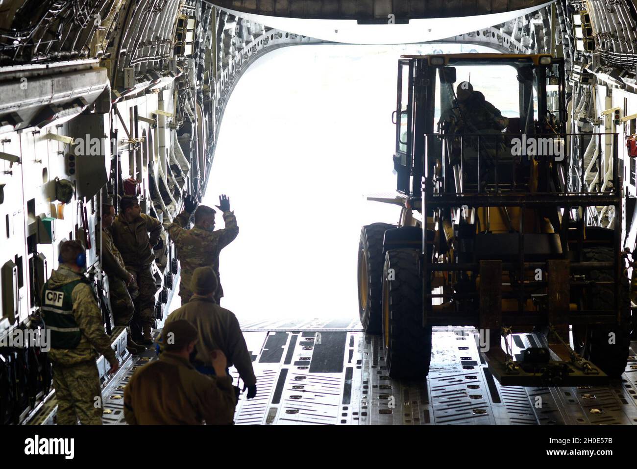 North Carolina Air National Guard members assist U.S. Air Force Air ...
